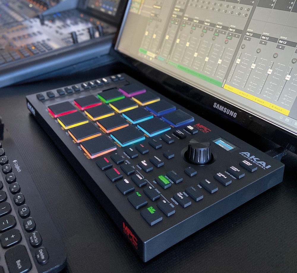 کنترلر AKAI MPC Studio MK2 - ایران لوپ